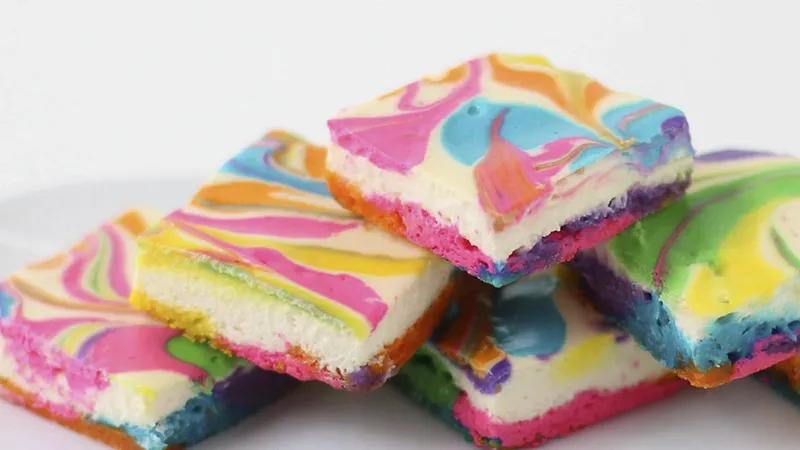 Cheesecake Bar Recipe - Kitchenpedia